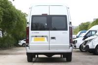 China Leather Seats 2023 JMC Fushun Cargo Van 3-17 Seat Passenger Car Diesel 8-speed Automatic 2.0T 146hp No Stability Control for sale