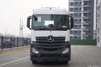 China Ben-z Actros 6x4 Tractor Head Used Truck Tractor 450hp Large Heavy GVW with ABS and Half a Row Seat Rows in 2023 for sale
