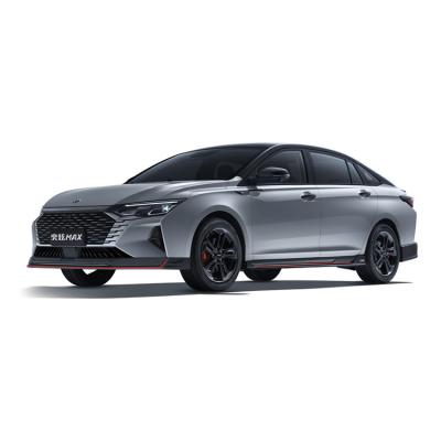 China 5 Seat DONGFENG AEOLUS YIXUAN MAX Electric Car Sedan Manual Driver's Seat Adjustment and Front Disc Rear Disc Brake System for sale