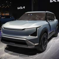 China Global 2024 Kia Energy EV6 EV5 SUV Pure Electric Coupe Made in with 7 Airbags and Body Dimensions 4615*1875/1715 for sale