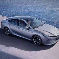China 2024 Toyota Camry 2.0L Midsize Gasoline Sedan Electric Hybrid with CVT Gearbox and 206 N.m Maximum Torque for sale