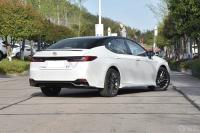 China Find 2023 Toyota Camrys Left Hand Drive Hybrid Cars in White and Black with Curb Weight of 1555kg at Affordable for sale