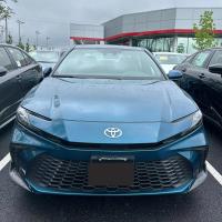 China 2024 2025 Car Toyatas Camrys 2.5hg 2.5he Hybrid Sedan Car 2.5 Q 2.5q 2.5hq Auto Car camrys 70 75 80 avto Seats 5 People for sale