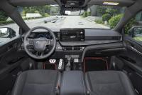 China 2025 2.0L 4-doors 5-seats Luxury Toyota Gasoline Sedan Autos Used Toyota Camry 2023 2024 Hybrid Car of Max Speed 160km/h for sale