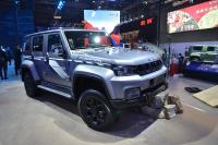 China 2024 BAIC BJ40 Plus Fuel Petrol Cars Off-road SUV 2.0T Auto Compact SUV 4x4 Vehicles with Front Disc Rear Disc Brake System for sale