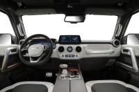 China 2024 BAIC BJ40 Plus Fuel Petrol Cars Off-road SUV 2.0T Auto Compact SUV 4x4 Vehicles with Front Disc Rear Disc Brake System for sale