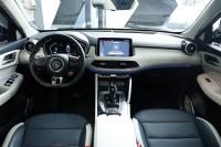 China Left Steering Hybrid MG HS PHEV Electric Car The Ultimate Choice for High Speed and Efficiency for sale