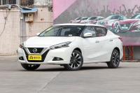China Gasoline Left Hand Dongfeng Nissan LANNIA 185 High Speed 4-door 5-seater Hatchback Used Car for sale