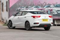 China Gasoline Left Hand Dongfeng Nissan LANNIA 185 High Speed 4-door 5-seater Hatchback Used Car for sale