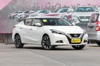 China Gasoline Left Hand Dongfeng Nissan LANNIA 185 High Speed 4-door 5-seater Hatchback Used Car for sale