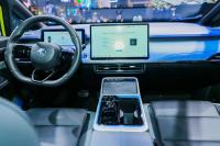China Upgrade Your Driving Experience with the 2024 HYCAN Z03 Electric Driver's Seat Adjustment 5 Seats and Intelligent Features for sale