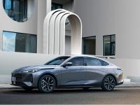China Changan EADO 2024 PLUS Blue Whale NE 1.4T GDI DCT 160ps Compact car Gasoline Vehicles 200km/h speed 2024 cars at standards for sale