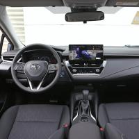 China 2024 To-yota Coro-lla Hybrid 1.8L Engine Auto Gear Box Right Steering Car Fabric Seats Car Entertainment System R16 Tires for sale
