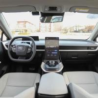 China 2023 Maximum power kw 100 energy type plug-in hybrid 4X4 AWD TO-YOTA Bz3 global pure electric car for sale