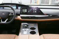 China 2023 Changan Automobile UNI-K Country VI Oil Truck with Multi-function Steering Wheel and Year 2023 for sale