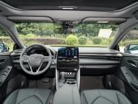 China TO-YOTA Avalon 2.0L Petrol Cars with Big Space and Electric Steering System Made for sale