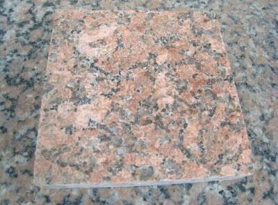 China Nature Granite Stone Tiles Polished Finishing Solid Surface Red Color for sale