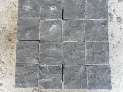 China Dark Grey Granite Cobblestone Pavers , 2.8g / Cm3 Density Granite Cubes Paving for sale