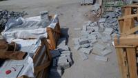 China Tumble Flamed Slate Paving Stones Natural Bushhammerd Surface Finished for sale