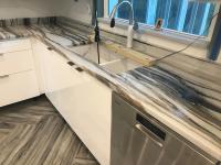 China Residential kitchen remodelling Customized engineering Quartz Stone Countertops for sale