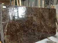 China Dark Brown Natural Stone Slabs 2.71g / Cm3 Bulk Density 95 Up Polished Degree for sale