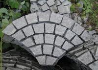 China Floor Granite Stone Tiles Corrosion Resistance Customized Cut Size for sale
