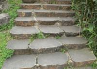 China Garden Natural Paving Stones Hard Cobble Basalt Stone Construction for sale