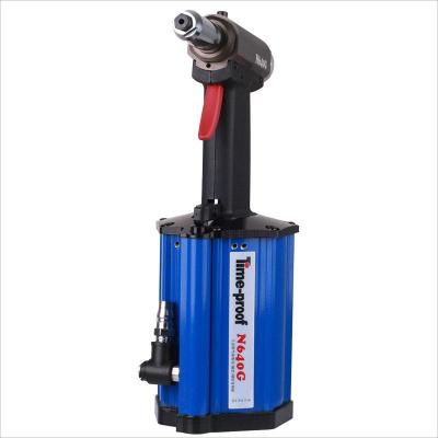 China Stroke 20mm Pneumatic Air Rivet Gun 4.8mm - 6.4mm Blind Rivets Air Riveter for sale