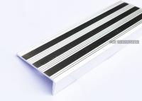 China ODM Stainless Steel Stair Nosing , 2.7m Metal Stair Tread Nosing for sale