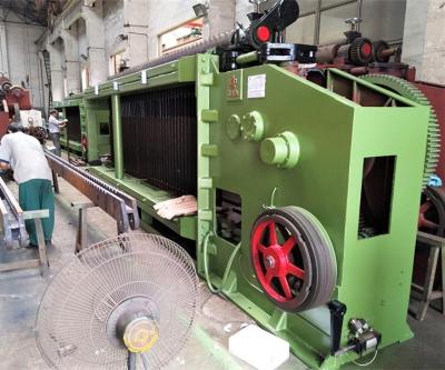 China Chicken Gabion Mesh Machine 350-550N/Mm2 ±3% Tolerance Twisted Weaving for sale