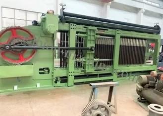 China Double Twist Hexagonal Wire Netting Machine With Automatic Oil System for sale