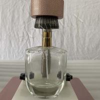 China Vacuum Perfume Filling Line Four Heads Manual Perfume Bottle Crimping Machine for sale
