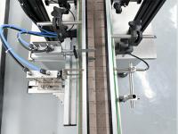 China Automatic Capping Equipment Round Bottle Cap Sealing Machine for sale