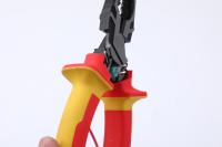 China 207mm 8inch Insolated Tools High Leverage Combination Cutting Plier 1000V VDE Handle for sale