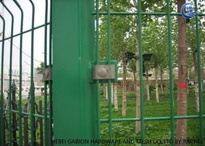 China 4.0-5.5mm Welded Mesh Fencing High Security 50x100mm Hole with Razor Tape and Barbed Wire for sale