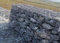 China Stone Gabion Box Hexagonal Hole For Reinforce River Banks for sale