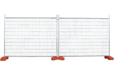 China 3.2mm 3.5mm Welded Mesh Fencing / Temporary Removable Fence for sale