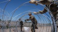 China Hot Dipped Galvanized BTO-22 450mm Concertina Razor Wire Security Fence for Border Protection for sale