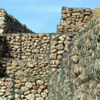 China Stainless Steel Gabion Box Double Twist Weaving 2.7mm Wire 380-400Mpa for sale