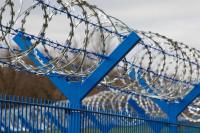 China Hot dipped galvanized Barbed Wire Fence Packed for boundary fencing for sale