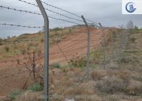 China Easy installation hot dipped galvanized barbed wire fence for farm for sale