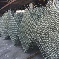 China Hot dipped galvanized Steel serrated and smooth Grating for sale