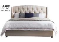 China Customized Linen Upholstered Bed , Luxury Fabric Beds 183*203cm with headboard for sale