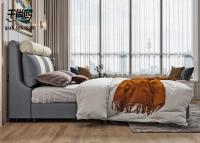 China Breathable Linen Soft Comfortable Bed , Extra Large Upholstered Bed With Pillows for sale
