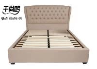 China Black Fabric Platform Tufted Bed Queen Size / Upholstered Wingback Platform Bed for sale