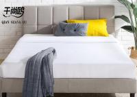 China Classic Linen Fabric Upholstered Beds  With Checkered Stitching Design for sale