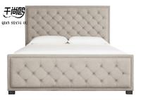 China Luxury Tall Upholstered King Size Bed Button Metal 137*203cm 153*203cm for sale