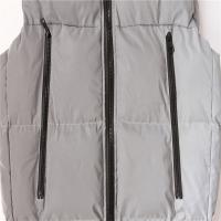 China YKK Zipper Pockets Grey Men's Padded Gilet 100% Nylon Shell for sale