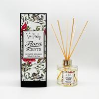 China YUCAI 100ml Floral Aromatherapy Essential Oil Diffuser 7.8x7.8x22.4cm Sustainable Home Fragrance for sale