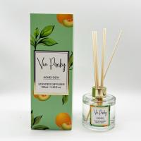 China YUCAI 100ml Floral Aromatherapy Essential Oil Diffuser 7.8x7.8x22.4cm Sustainable Home Fragrance for sale